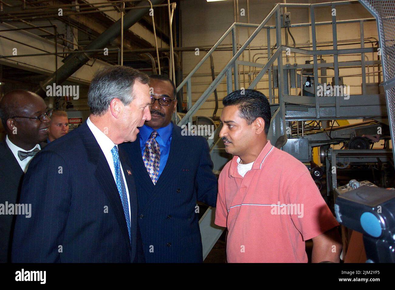 Office of the Secretary - SECRETARY DONALD EVANS' TOUR OF MINORITY ...