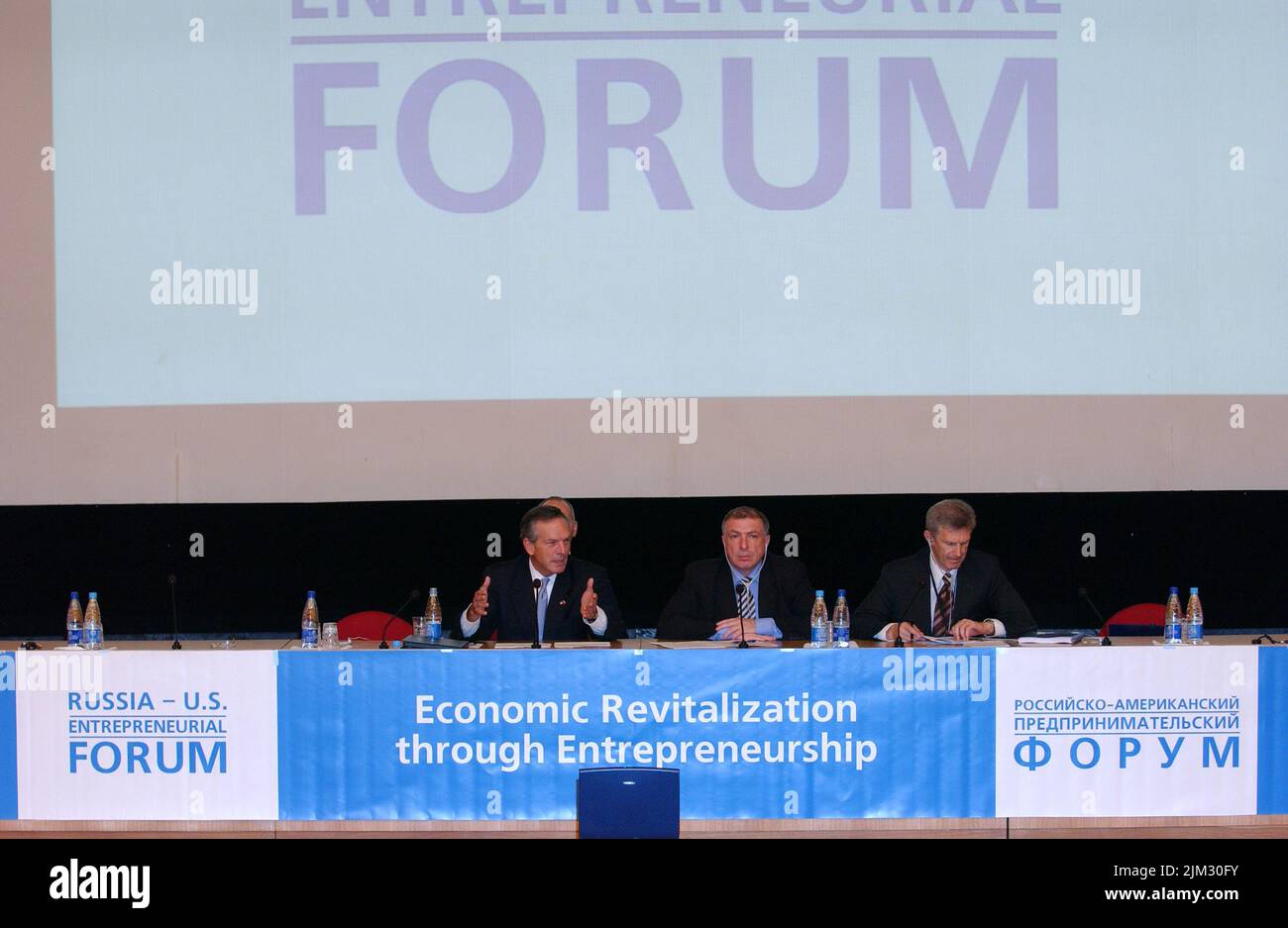 Office of the Secretary - SECRETARY DONALD EVANS TRIP TO RUSSIA (9-21 ...