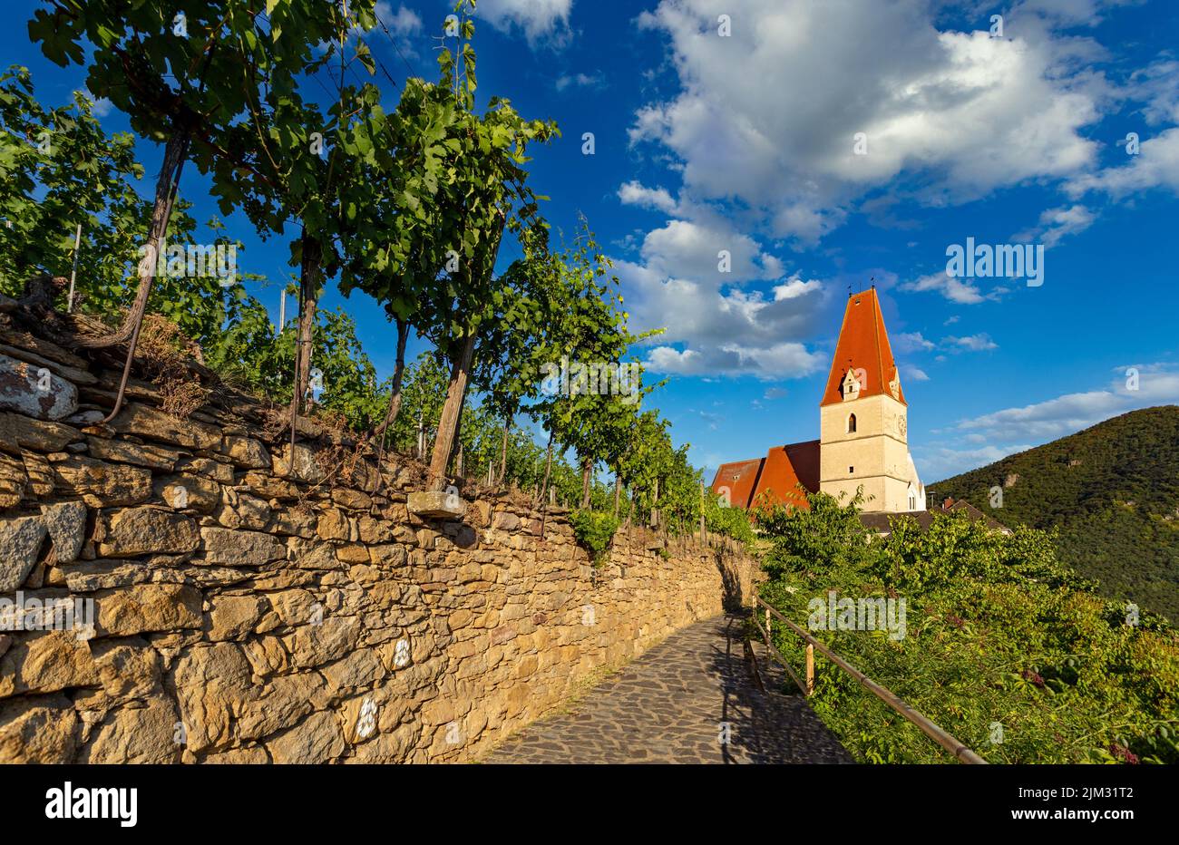 Church in Weissenkirchen in der Wachau - little town in Danube valley ...