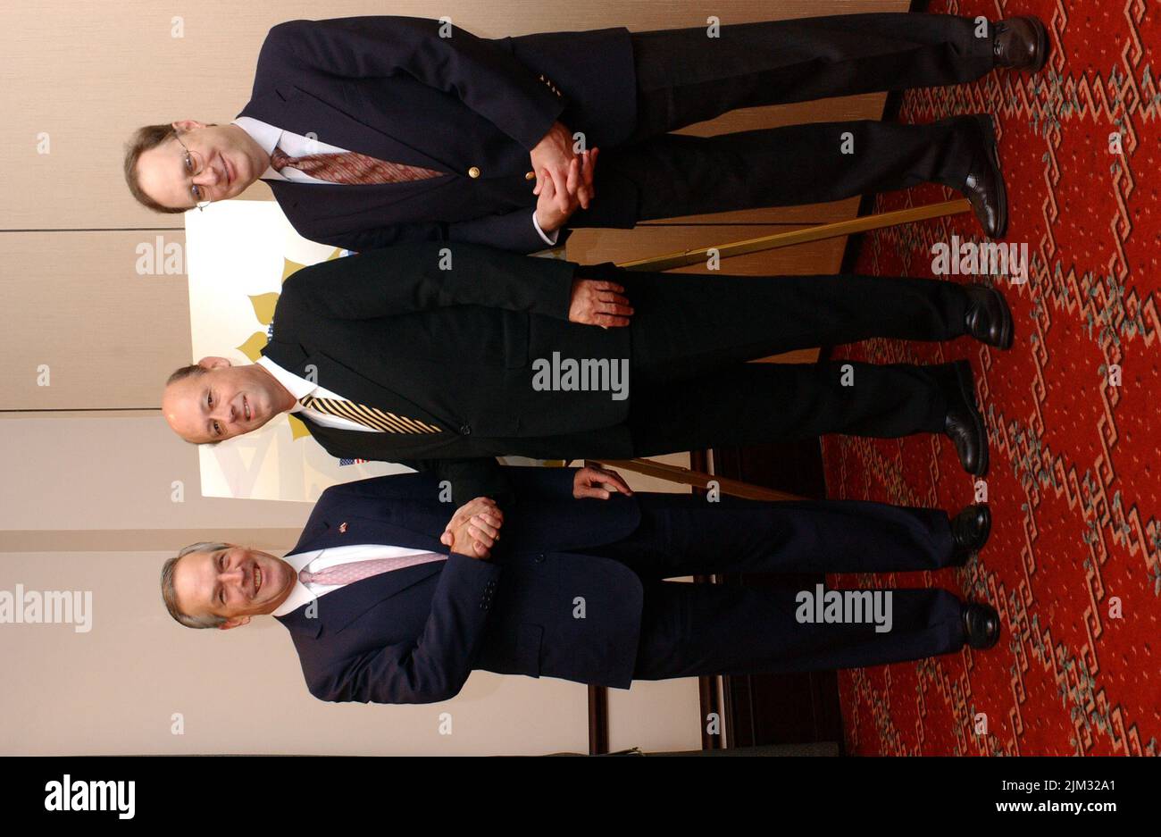 Office of the Secretary - PHOTOS OF SECRETARY DONALD EVANS AND CABINET ...