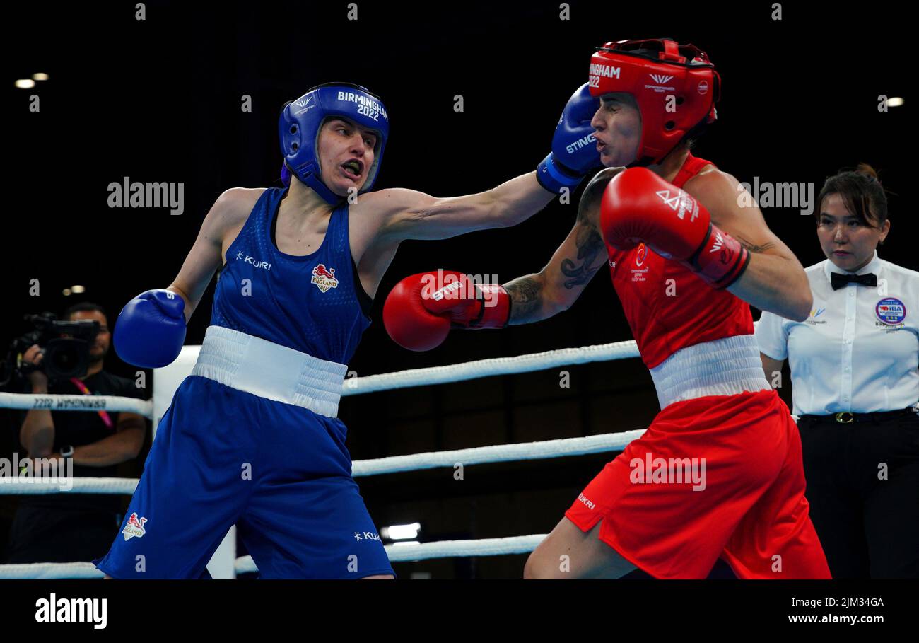 Isle of Mann's Jade Burden and England's Gemma Paige (blue) Richardson in the Women's Light (57 ...