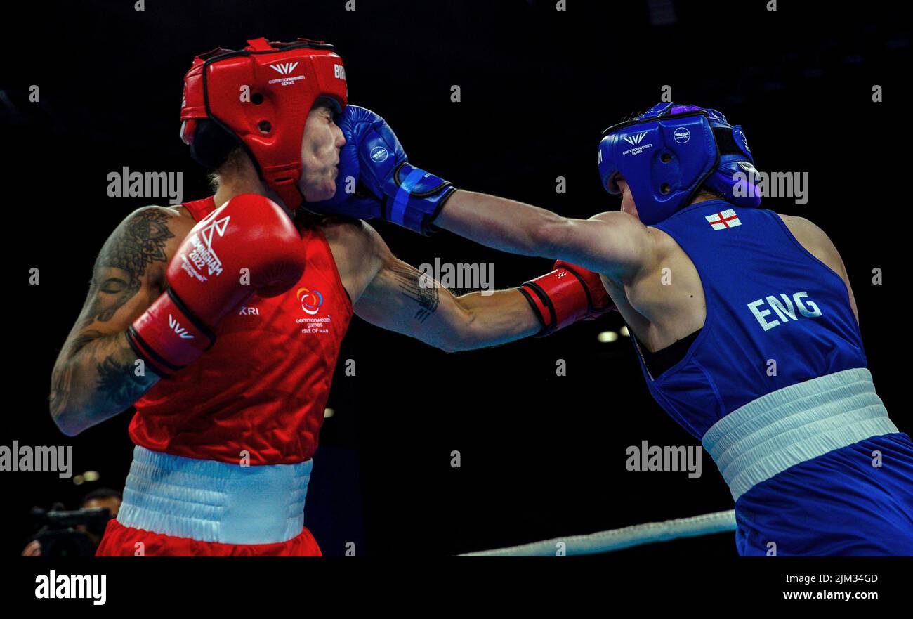Isle of Mann's Jade Burden and England's Gemma Paige (blue) Richardson ...