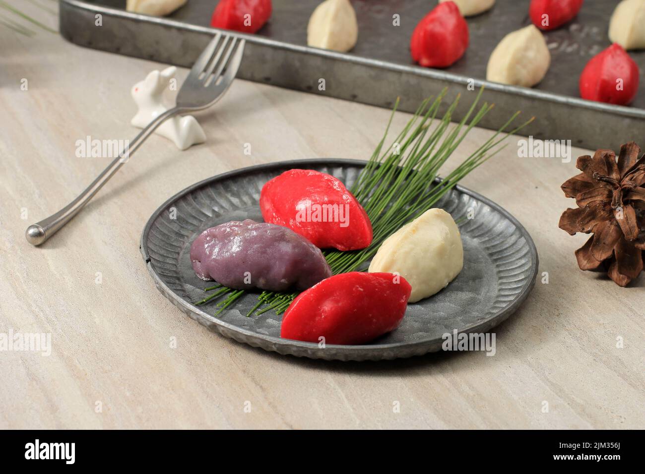 Songpyeon, Delicious Half Moon Shaped Rice Cake Eaten with Family ...