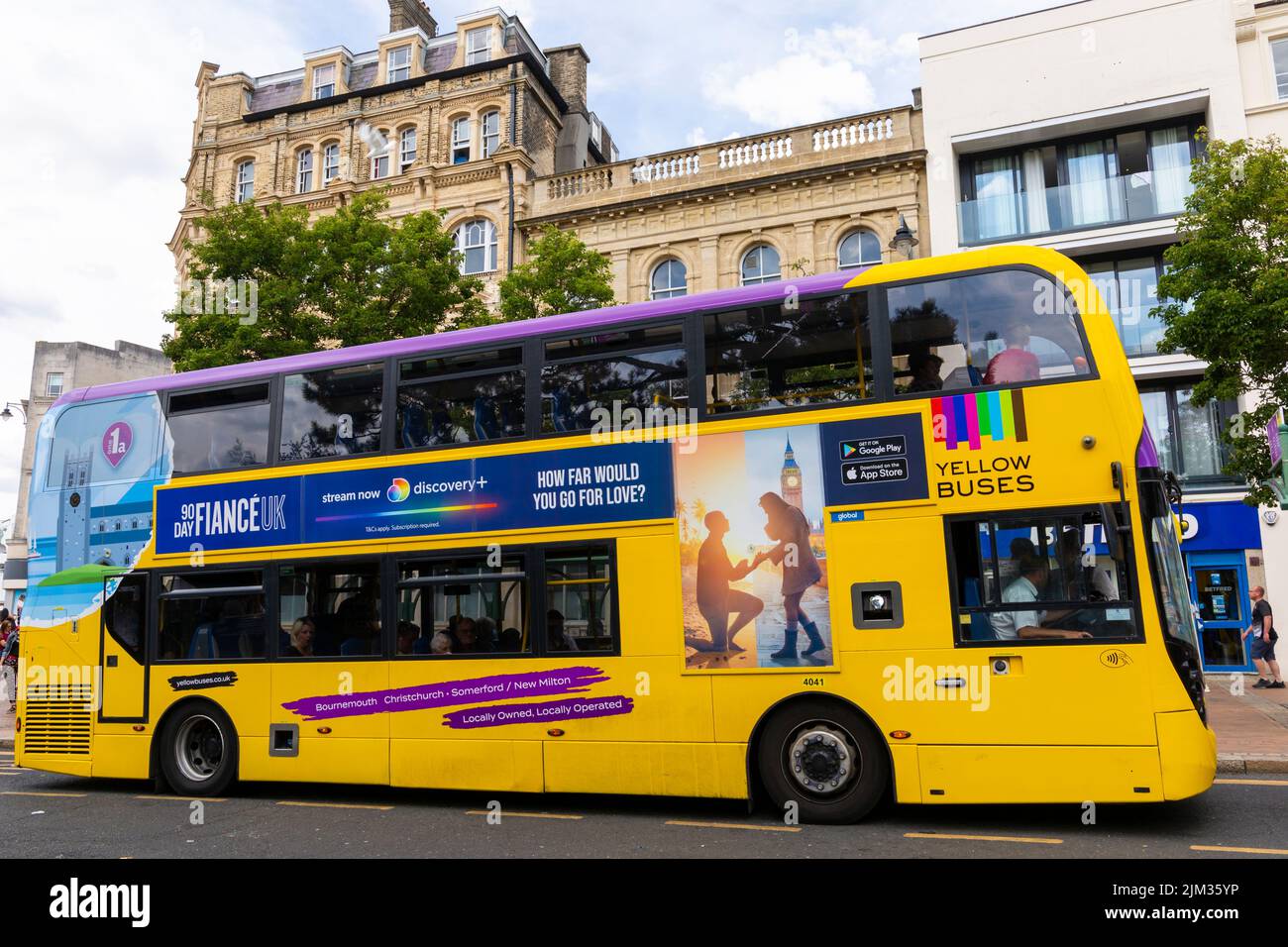 Christchurch to bournemouth bus routes hi-res stock photography and ...