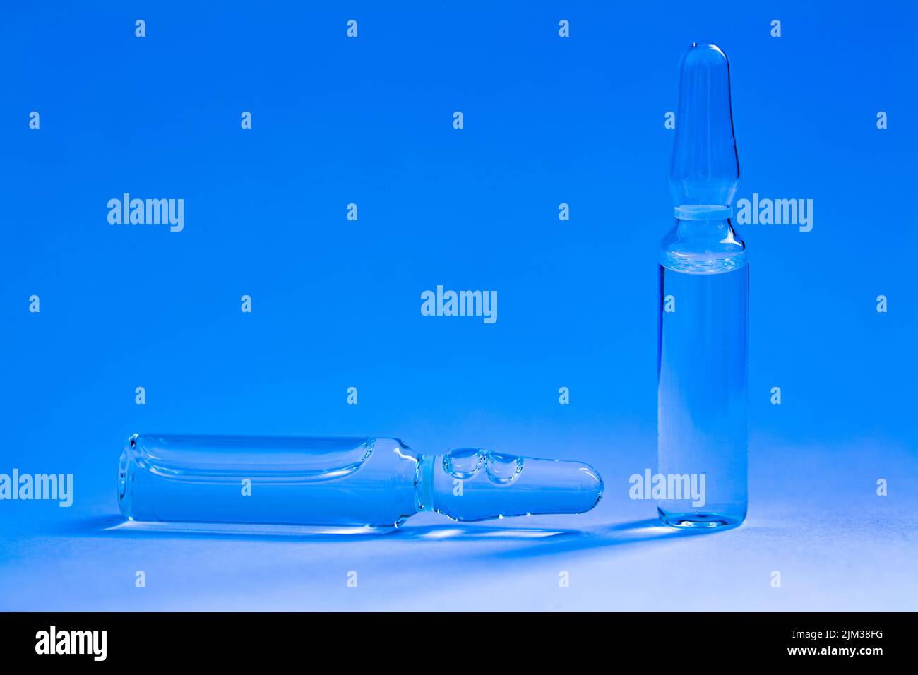 Glass medical ampoules for injection. Ampoules with vaccine, medicine ...