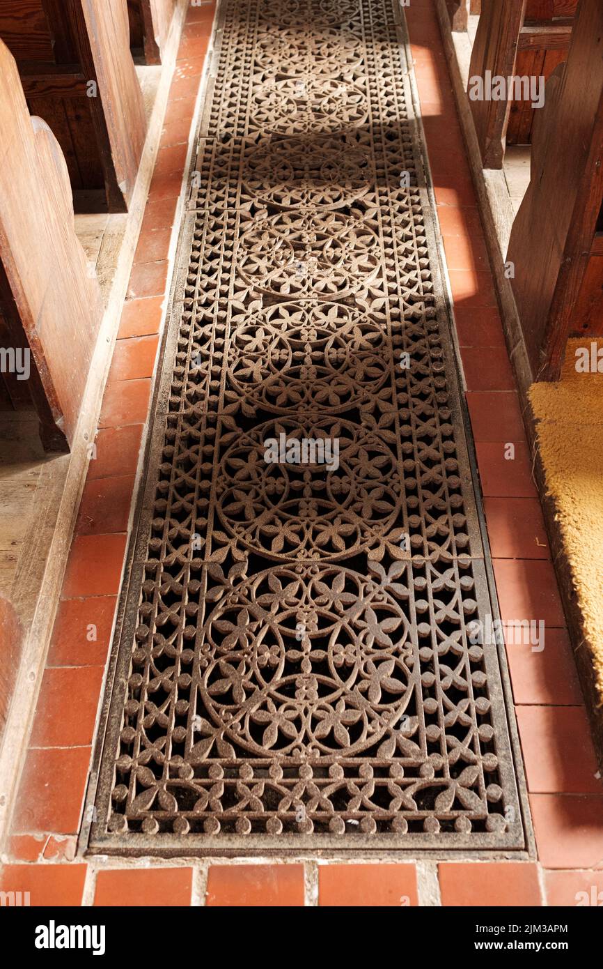 Interior of St Crewenna (CHURCH OF SAINT CREWEN), Crowan, Cornwall ...