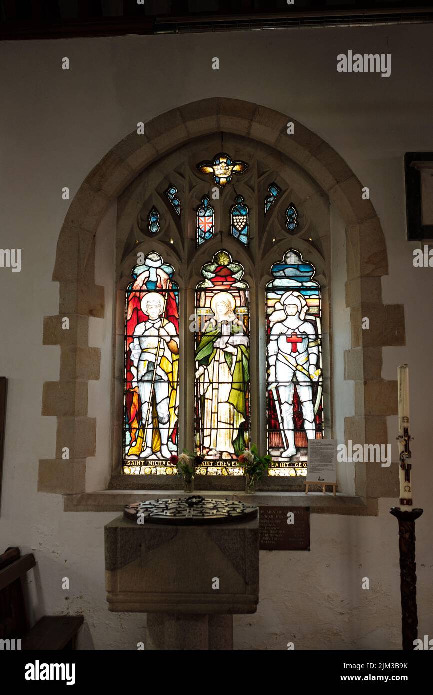 Interior of St Crewenna (CHURCH OF SAINT CREWEN), Crowan, Cornwall ...