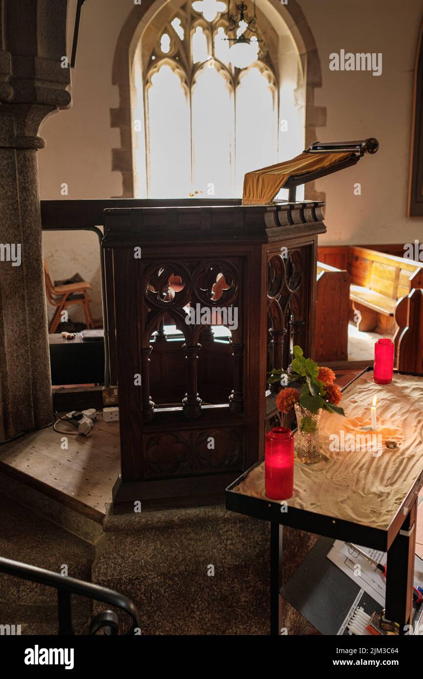 Interior of St Crewenna (CHURCH OF SAINT CREWEN), Crowan, Cornwall ...