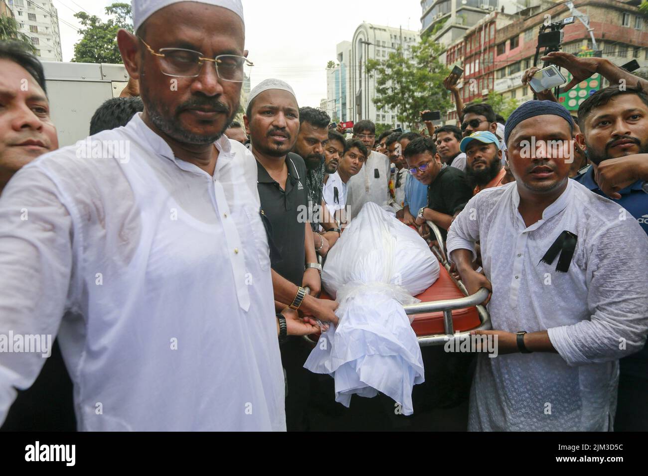 Dhaka, Bangladesh. 4th Aug, 2022. Leaders and activists of Bangladesh ...