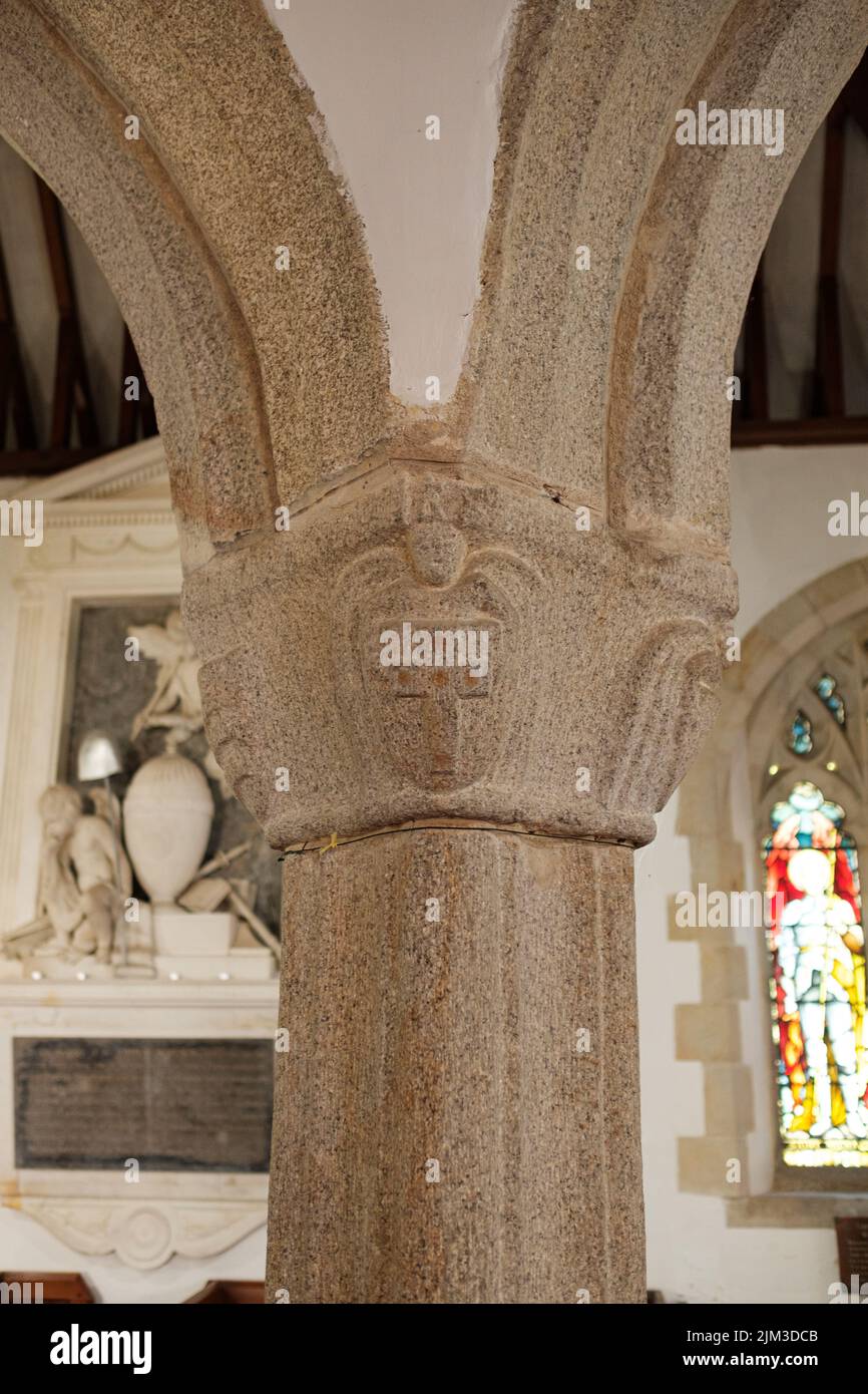 Embattled parapet with pinnacles hi-res stock photography and images ...