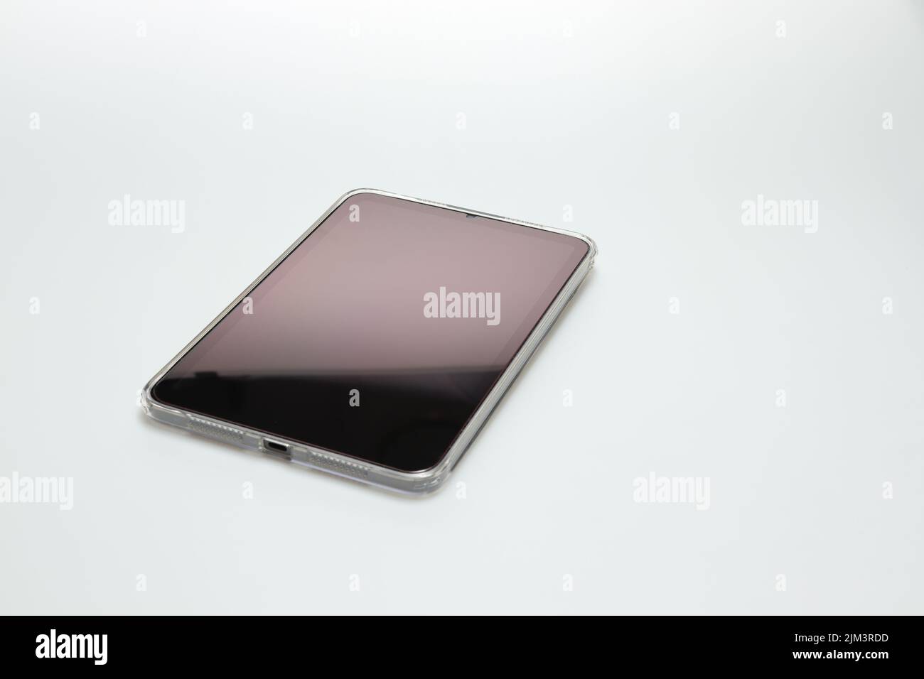 Studio shot of new Apple iPad mini generation 6 digital tablets ...