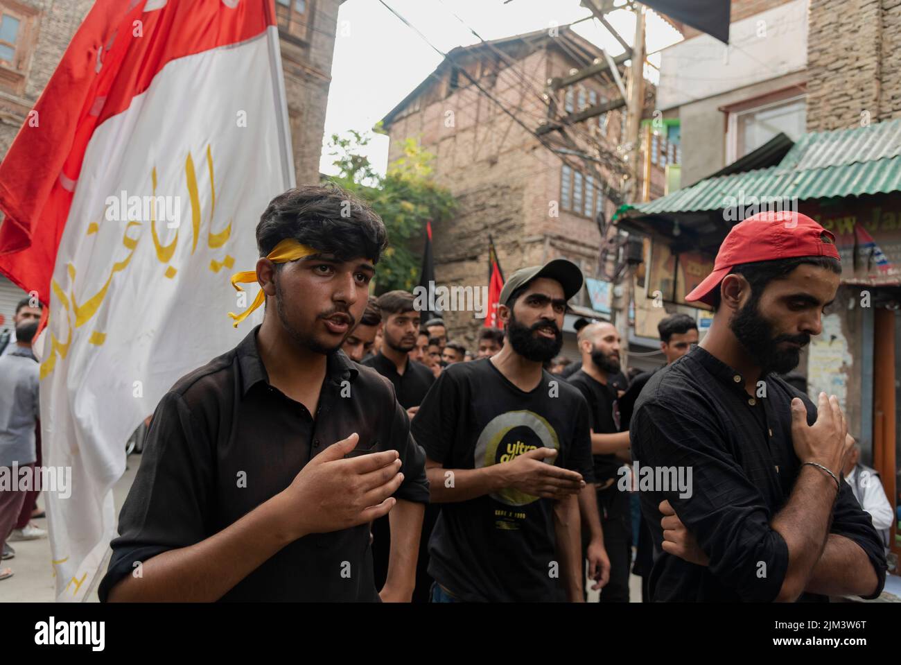 Srinagar, India. 04th Aug, 2022. Shia Muslims beat their chests during ...