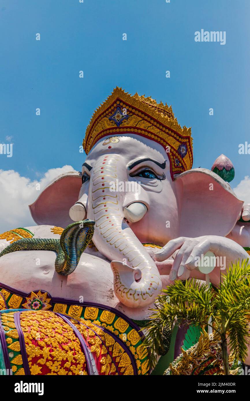 A vertical shot of the statue of Ganesha in Ganesha Park. Sarika ...