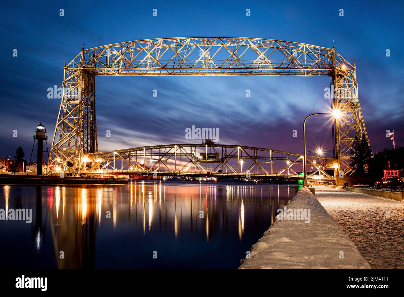 View duluth lift bridge hi-res stock photography and images - Alamy