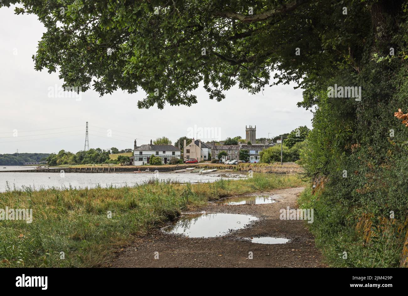 The quayside at the little Devon Village of Bere Ferrers framed by ...