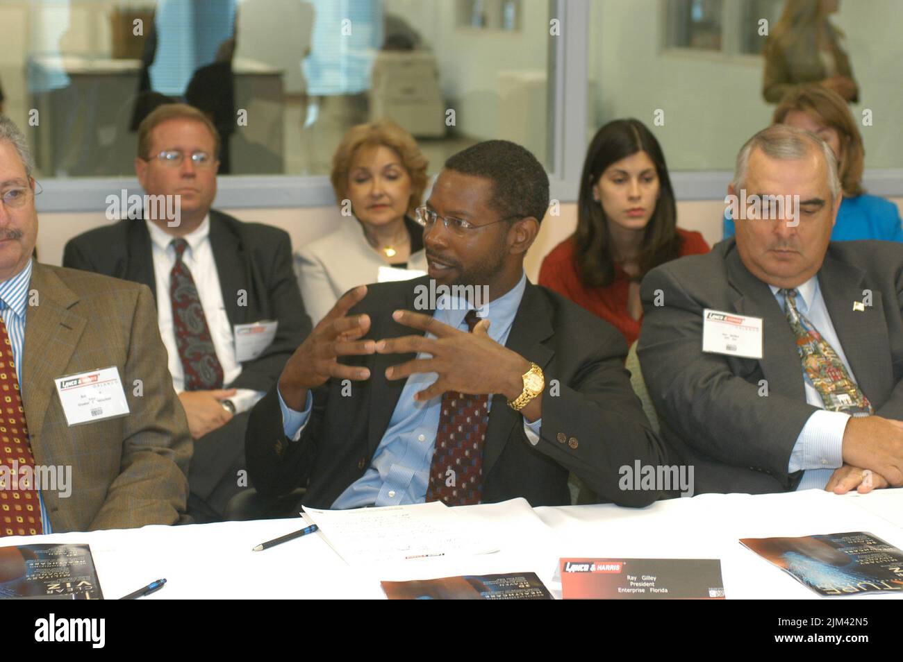 Office of the Secretary - SECRETARY DONALD EVANS WITH CHAIRMAN RICH ...