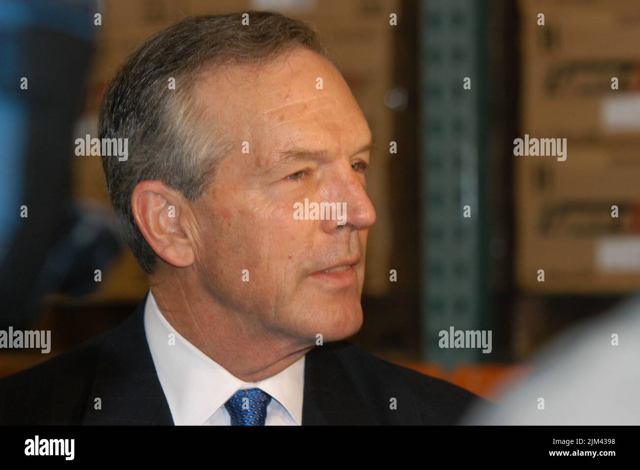 Office of the Secretary - SECRETARY DONALD EVANS WITH CHAIRMAN RICH ...