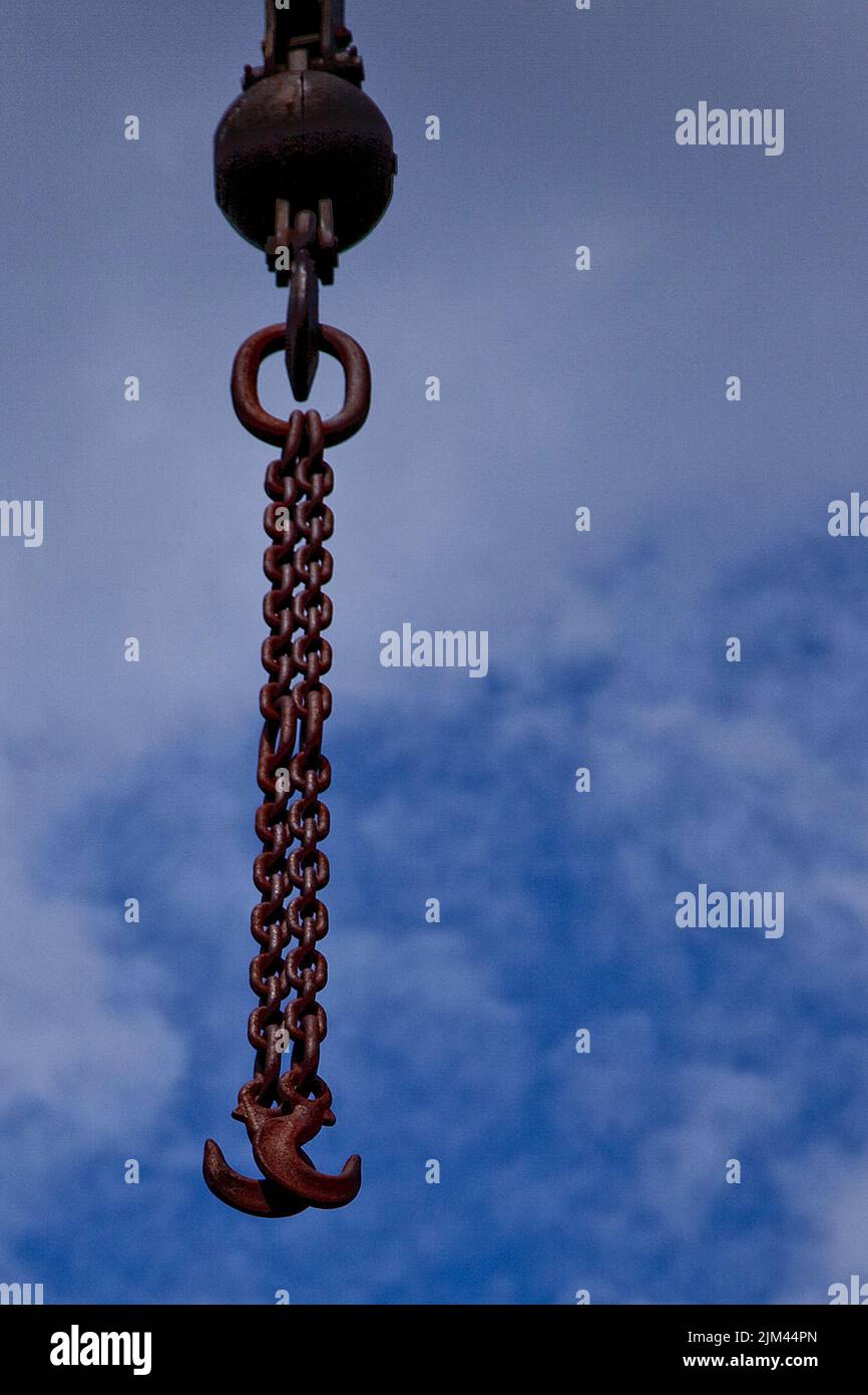 Hanging metal chains hi-res stock photography and images - Alamy