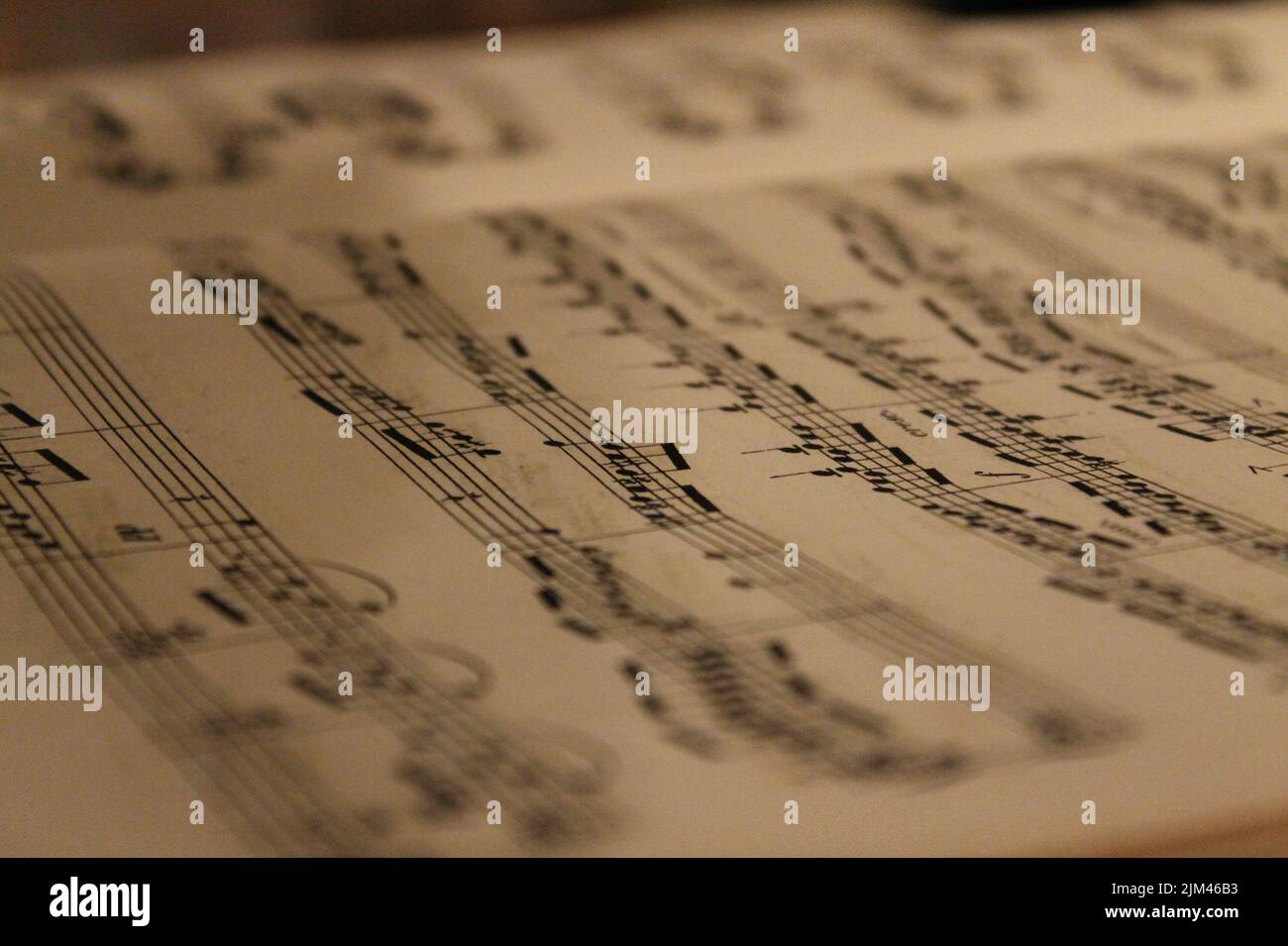 Classical sheet music hi-res stock photography and images - Alamy