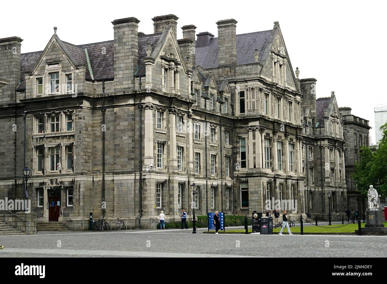 Graduates Memorial Building, Trinity College, Coláiste na Tríonóide ...