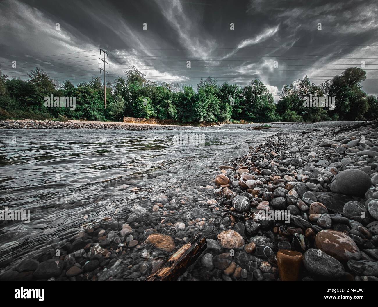 Black river landscape hi-res stock photography and images - Alamy