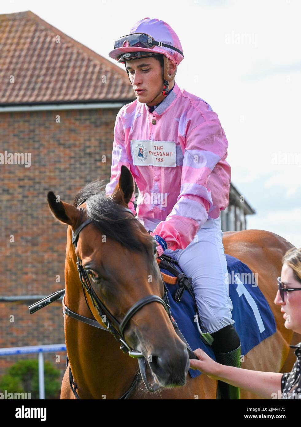 2022 uk horse racing hi-res stock photography and images - Alamy