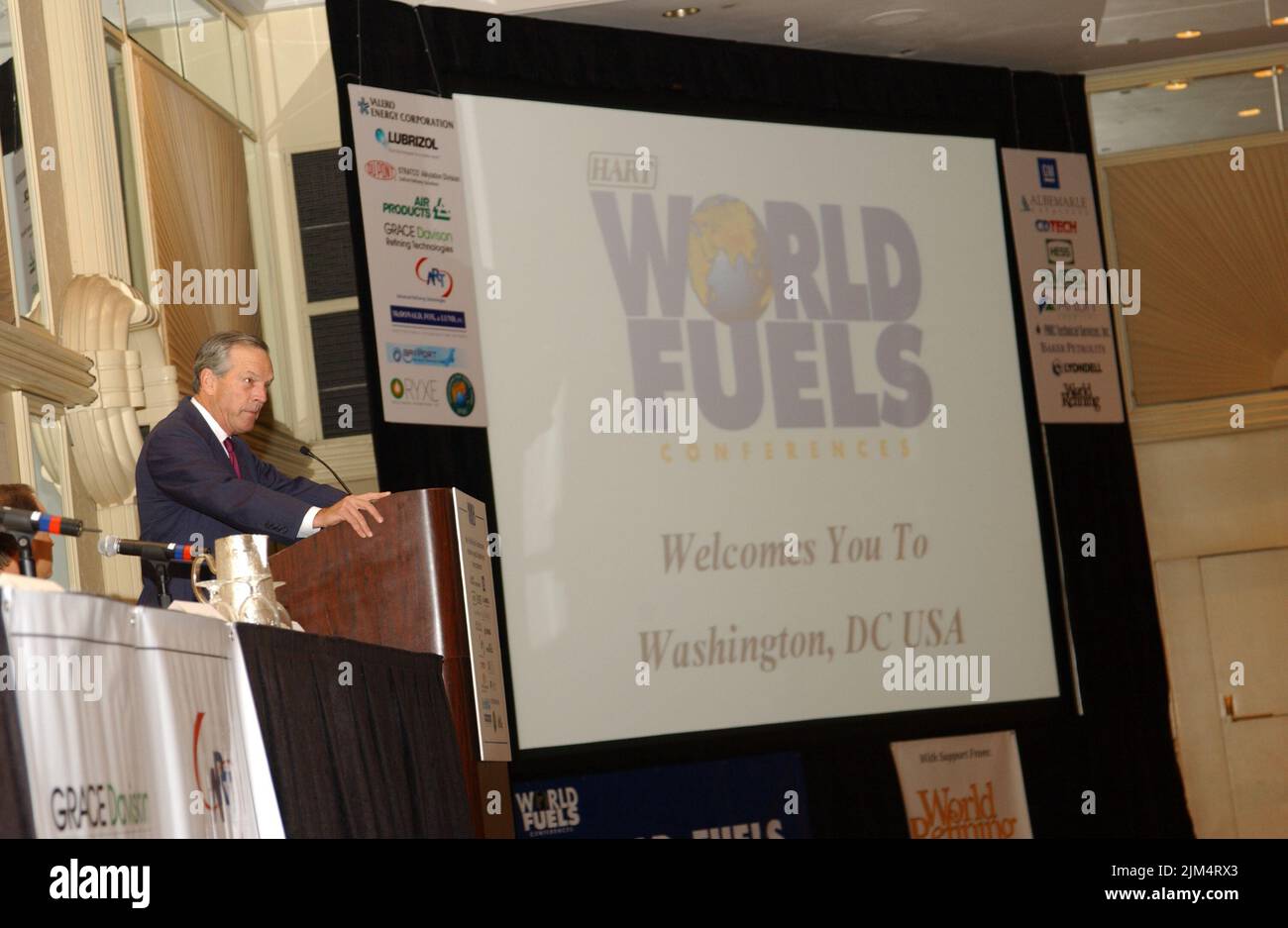 Office secretary world fuel hi-res stock photography and images - Alamy