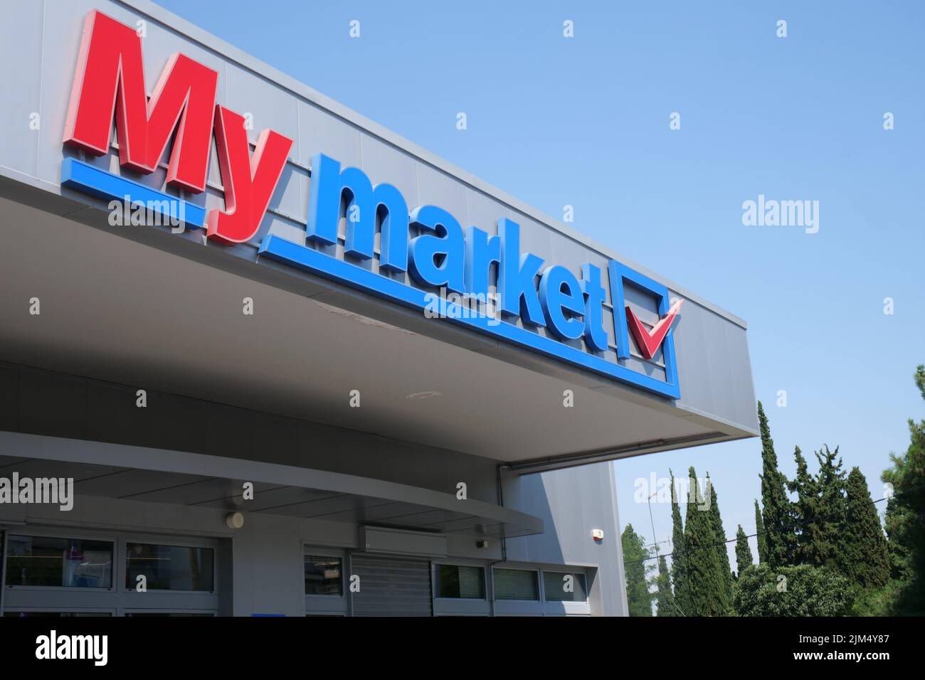 Thessaloniki supermarket hi-res stock photography and images - Alamy