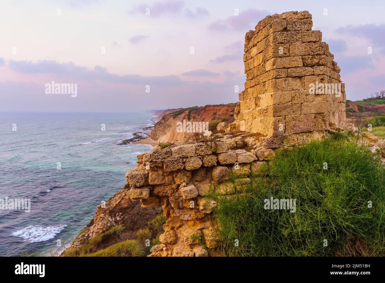 Sunset view of the crusader fortress and the Mediterranean Sea coast ...