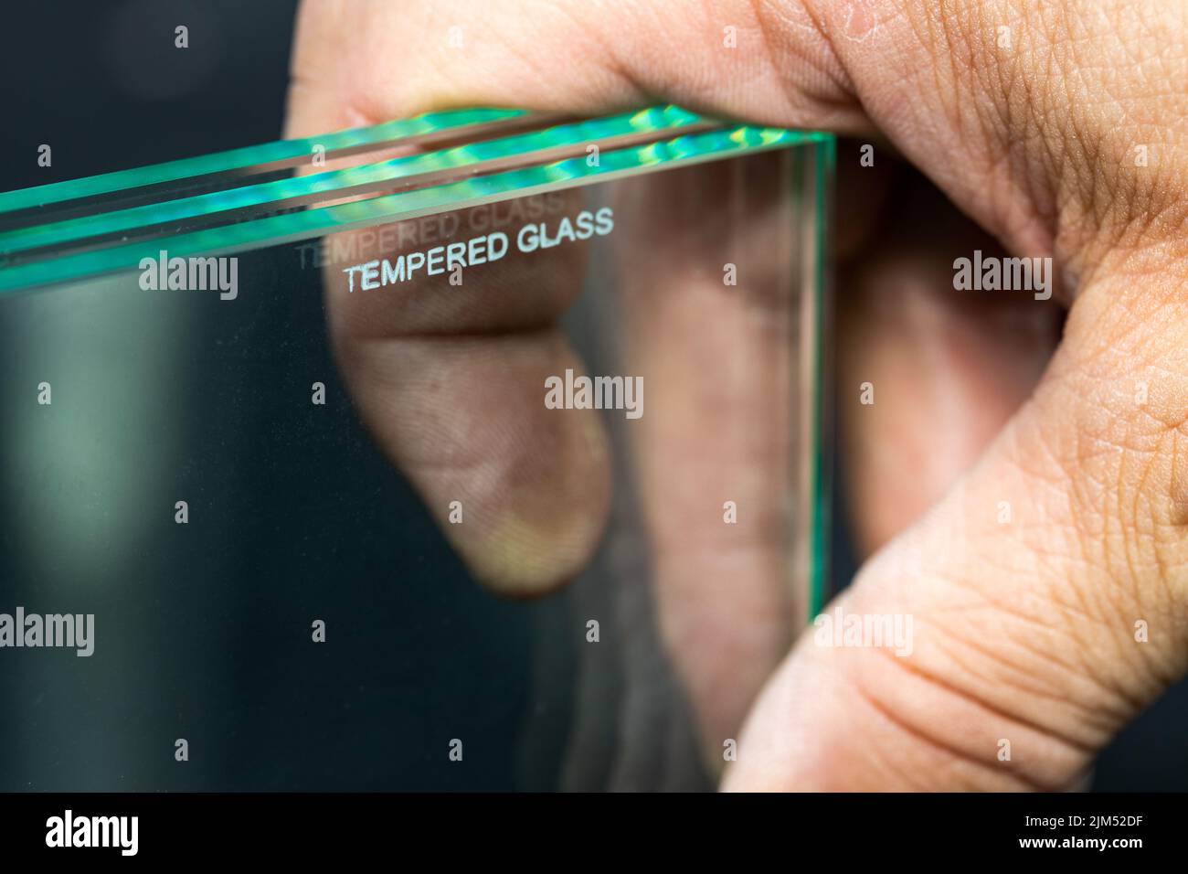 Toughened glass, protection of the glass pane in a special furnace ...