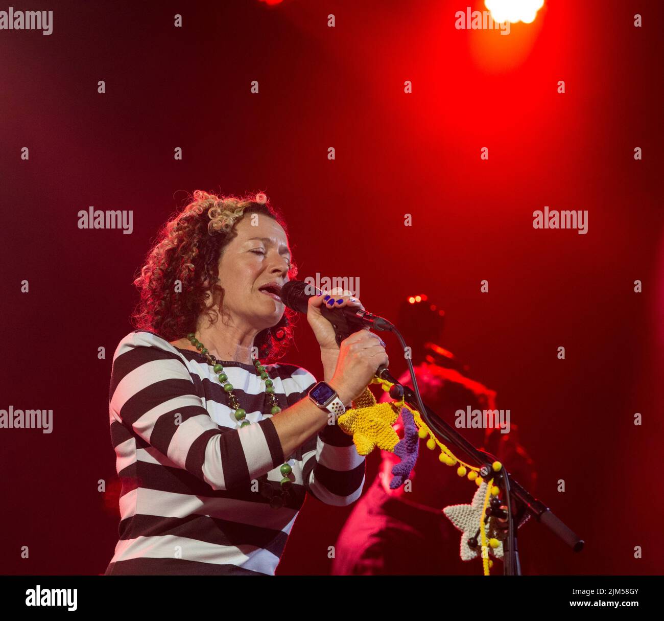 Singer kate rusby hi-res stock photography and images - Alamy