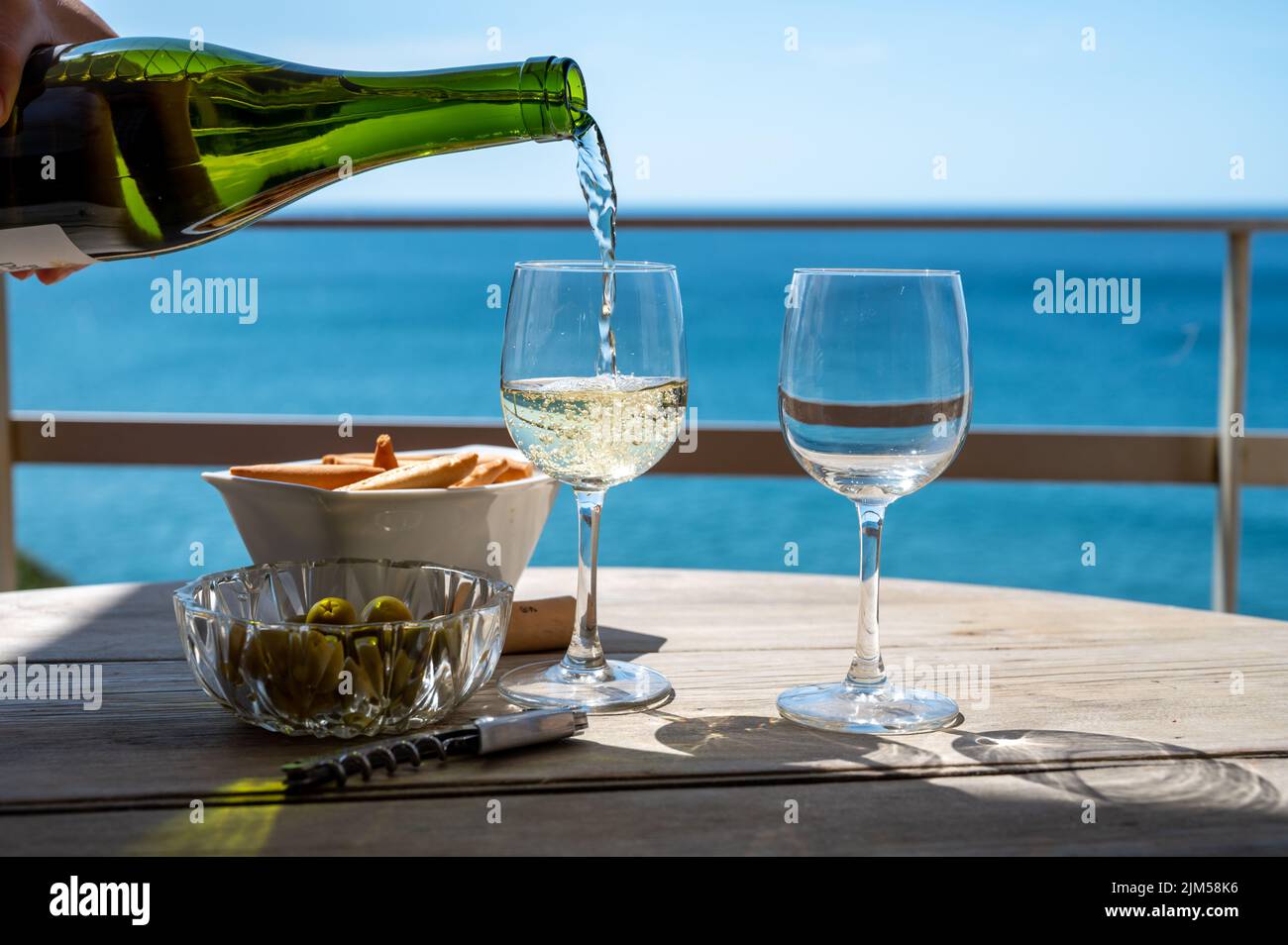 Txakolina wine hi-res stock photography and images - Alamy