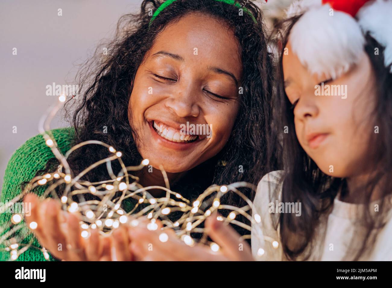 African santa woman hi-res stock photography and images - Alamy