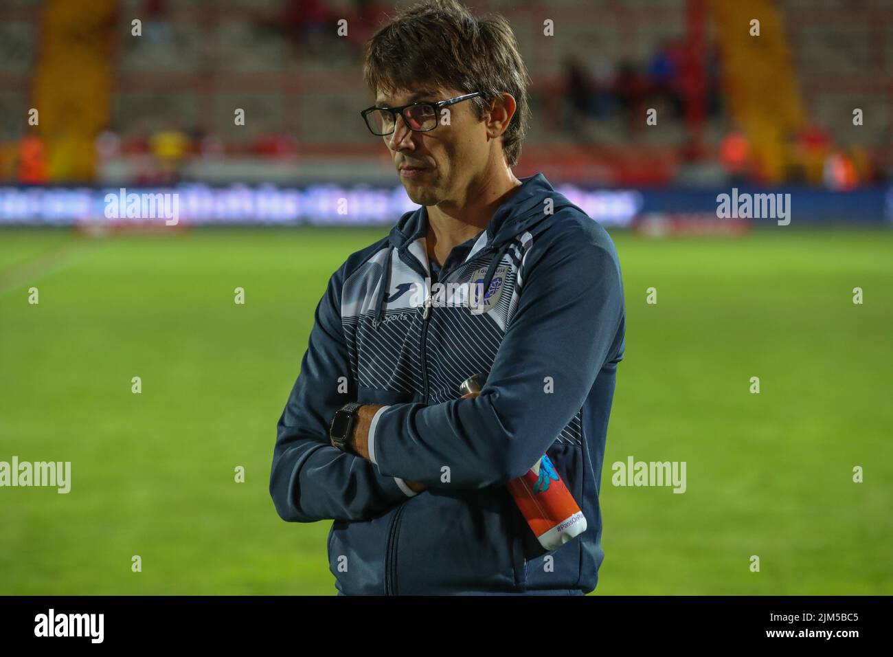 A dejected Sylvain Houles Head Coach of Toulouse Olympique after the ...