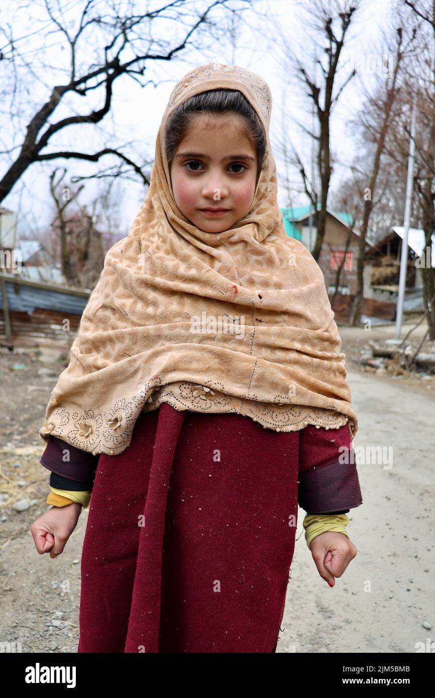 Kashmir Girls Wallpapers