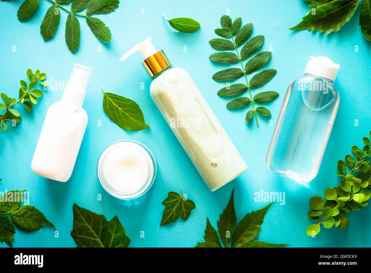 Coconut cosmetics oil cream hi-res stock photography and images - Alamy