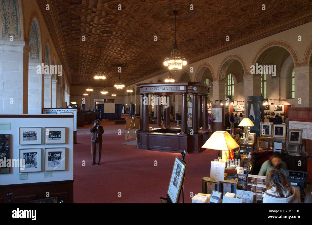 Office of Administration - White House Visitor's Center, Secretary's ...
