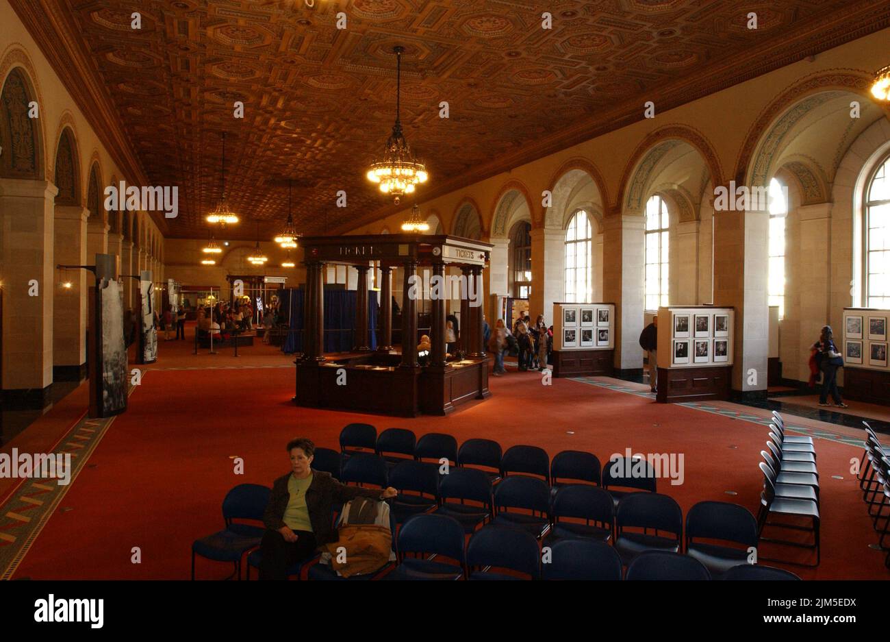 Office of Administration - White House Visitor's Center, Secretary's ...