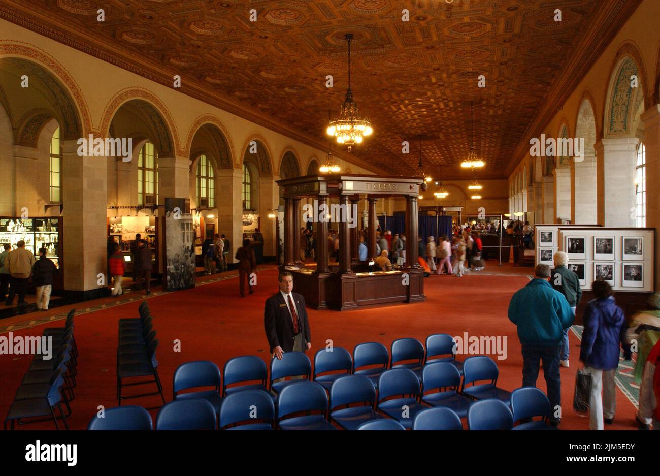 Office of Administration - White House Visitor's Center, Secretary's ...