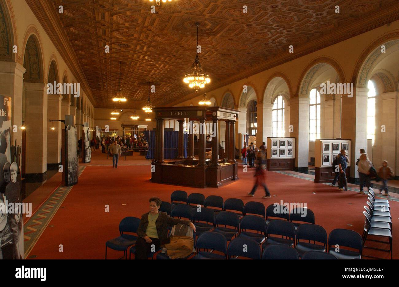 Office of Administration - White House Visitor's Center, Secretary's ...