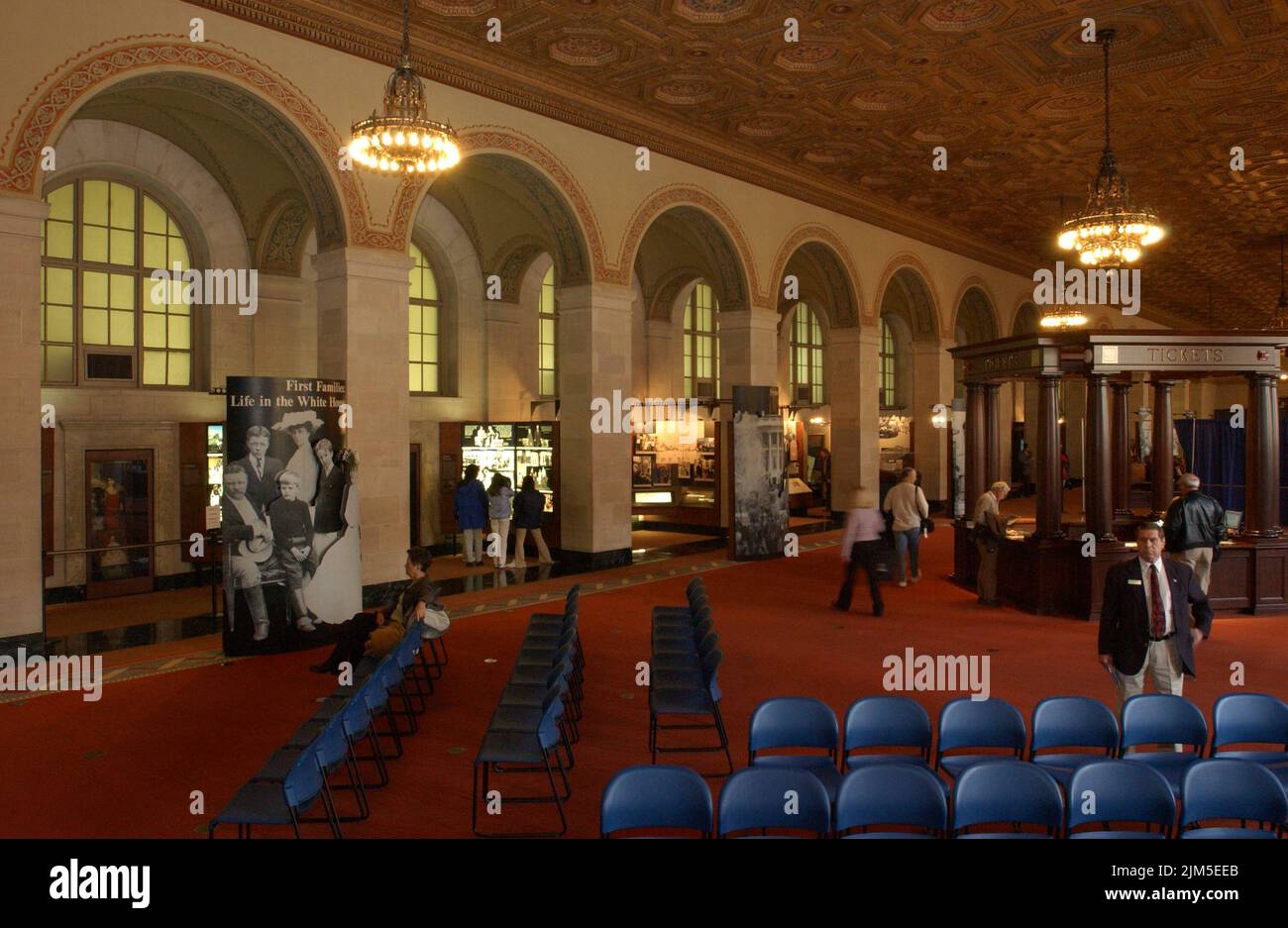 Office of Administration - White House Visitor's Center, Secretary's ...