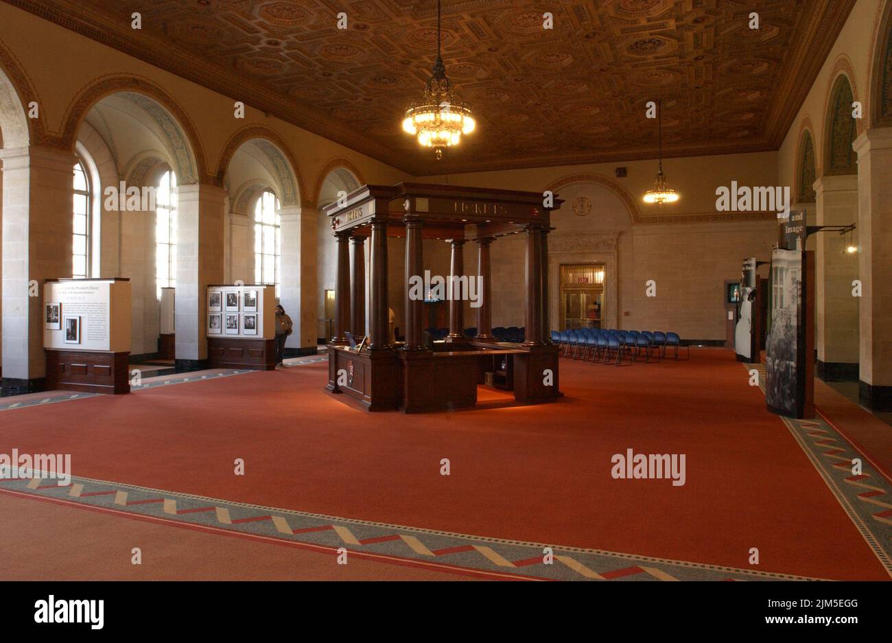 Office of Administration - White House Visitor's Center, Secretary's ...