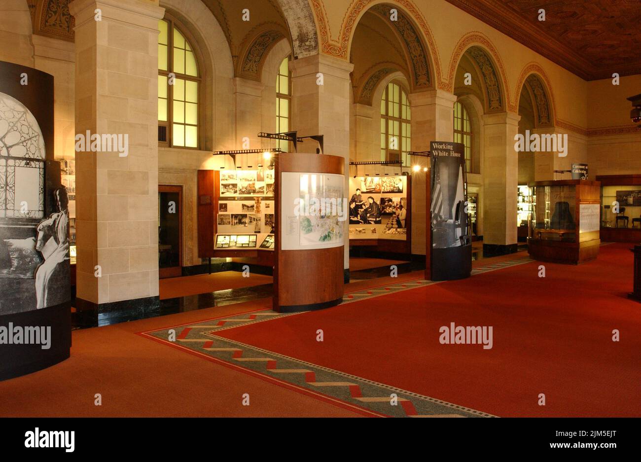 Office of Administration - White House Visitor's Center, Secretary's ...