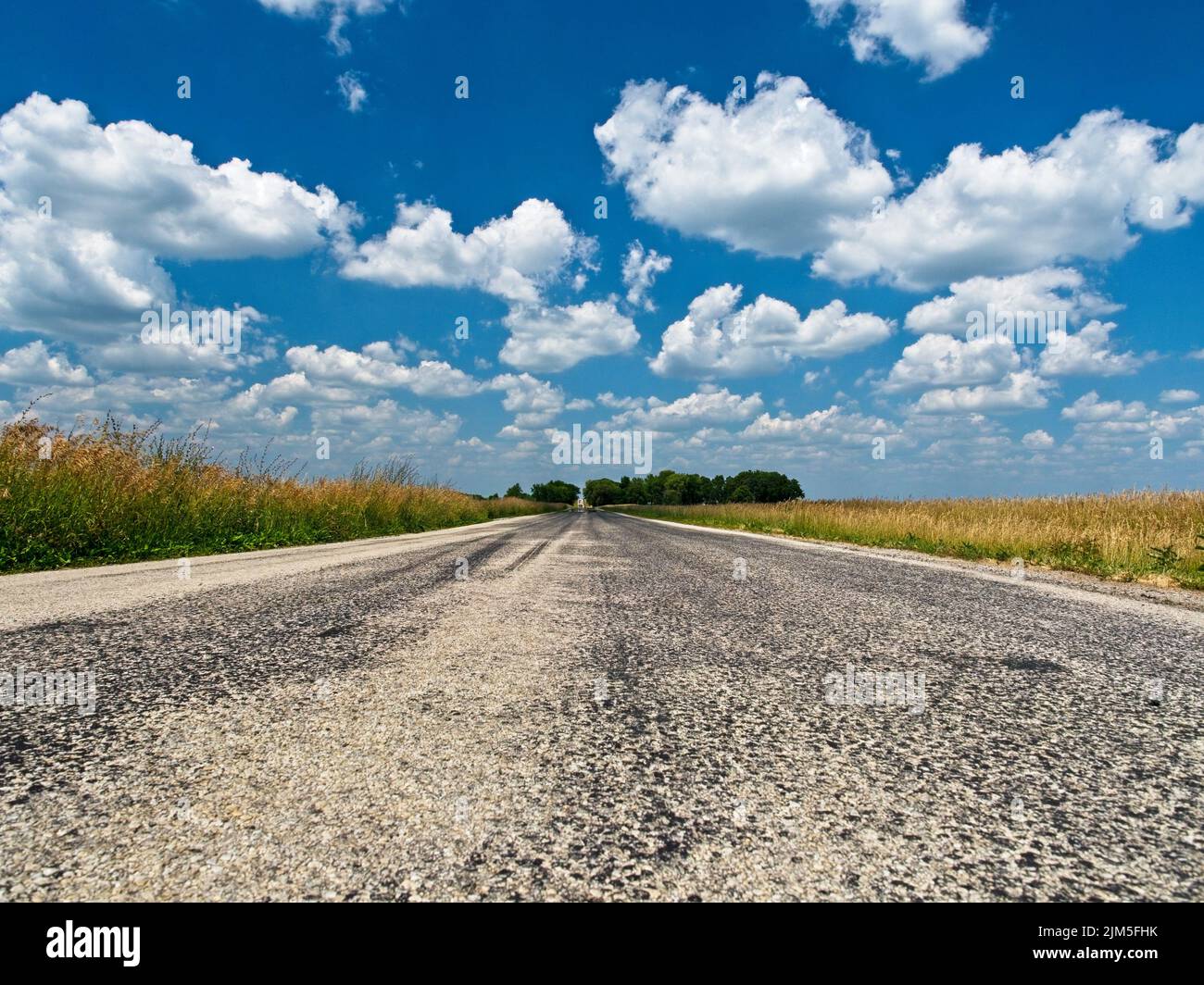Country road in Central Illinois Stock Photo - Alamy