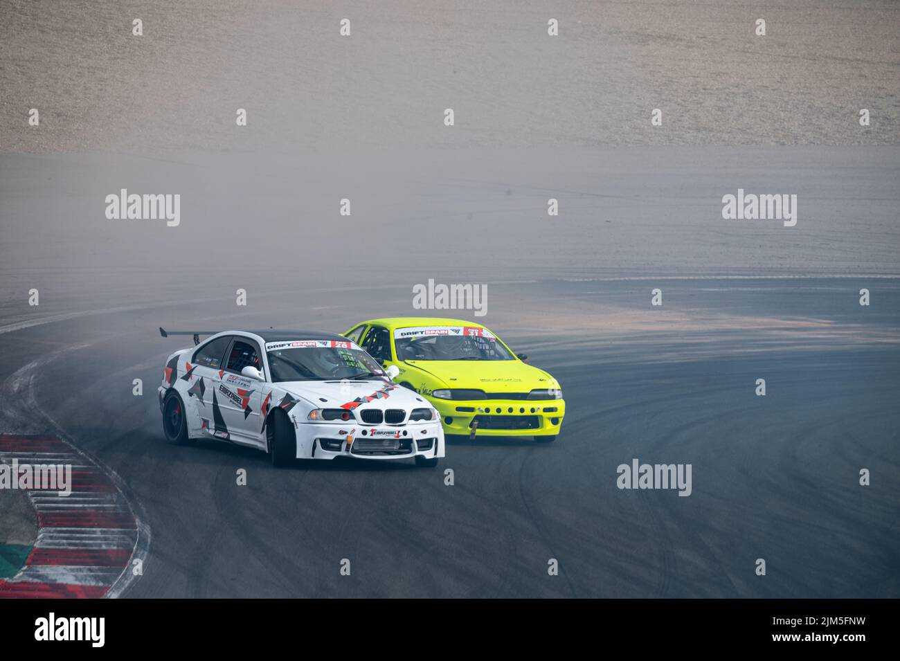 Battle BMW E46 drifting on the racing circuit Stock Photo - Alamy