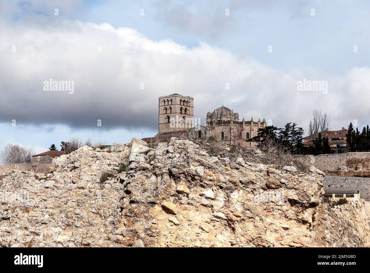 The romanesque ancient building of the historic cathedral of Zamora in ...