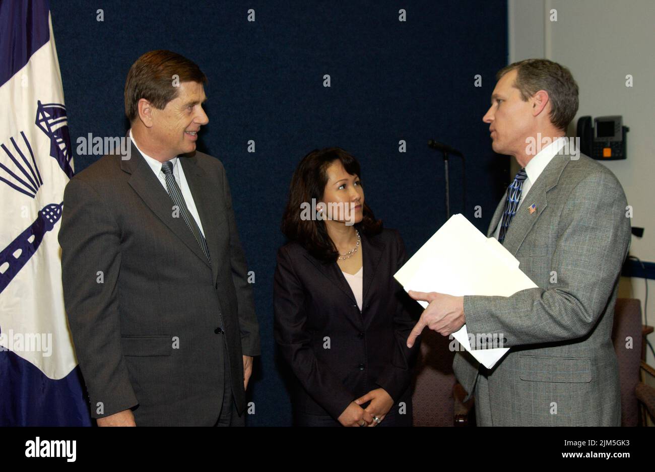 Office of Administration - Iraqi Gold Medal Award Ceremony Stock Photo ...