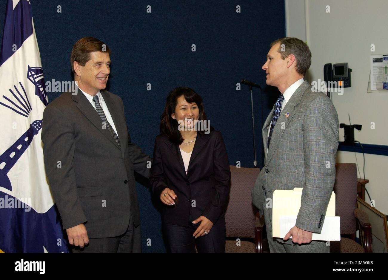 Office of Administration - Iraqi Gold Medal Award Ceremony Stock Photo ...