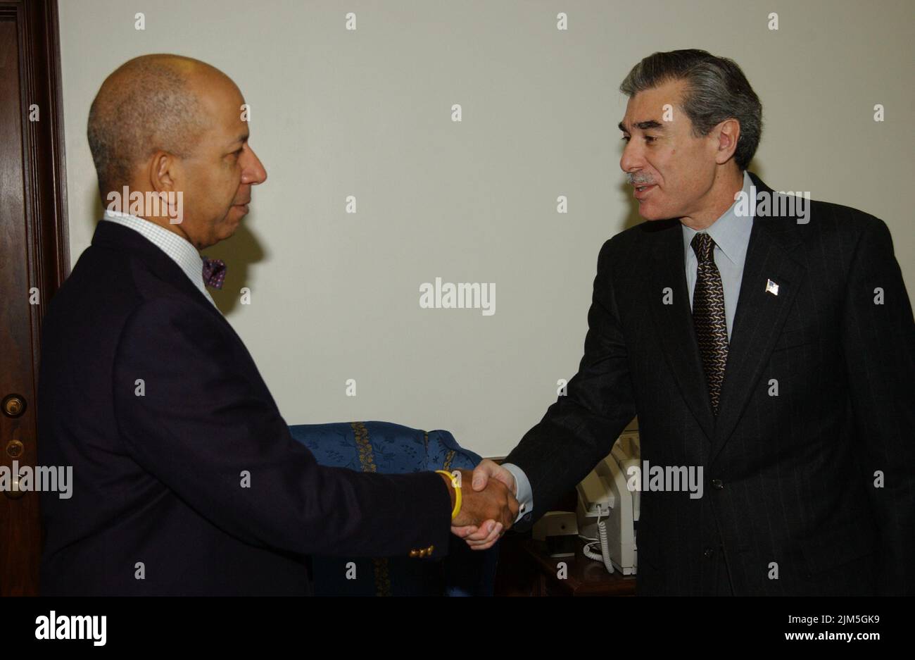Office of the Secretary - Secretary Carlos Gutierrez with Mayor Anthony ...