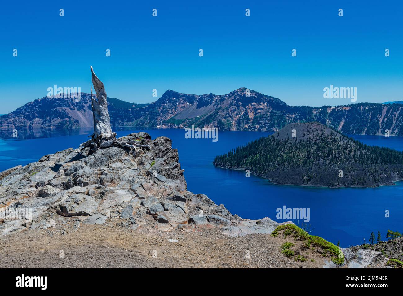 Watchman Viewing area in Crater Lake National Park Stock Photo - Alamy